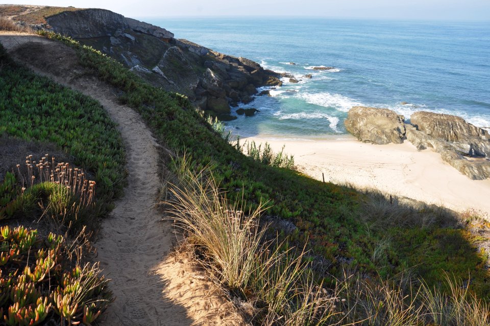 Best hikes, trails and walks in Algarve - Hopstays Reccomendations
